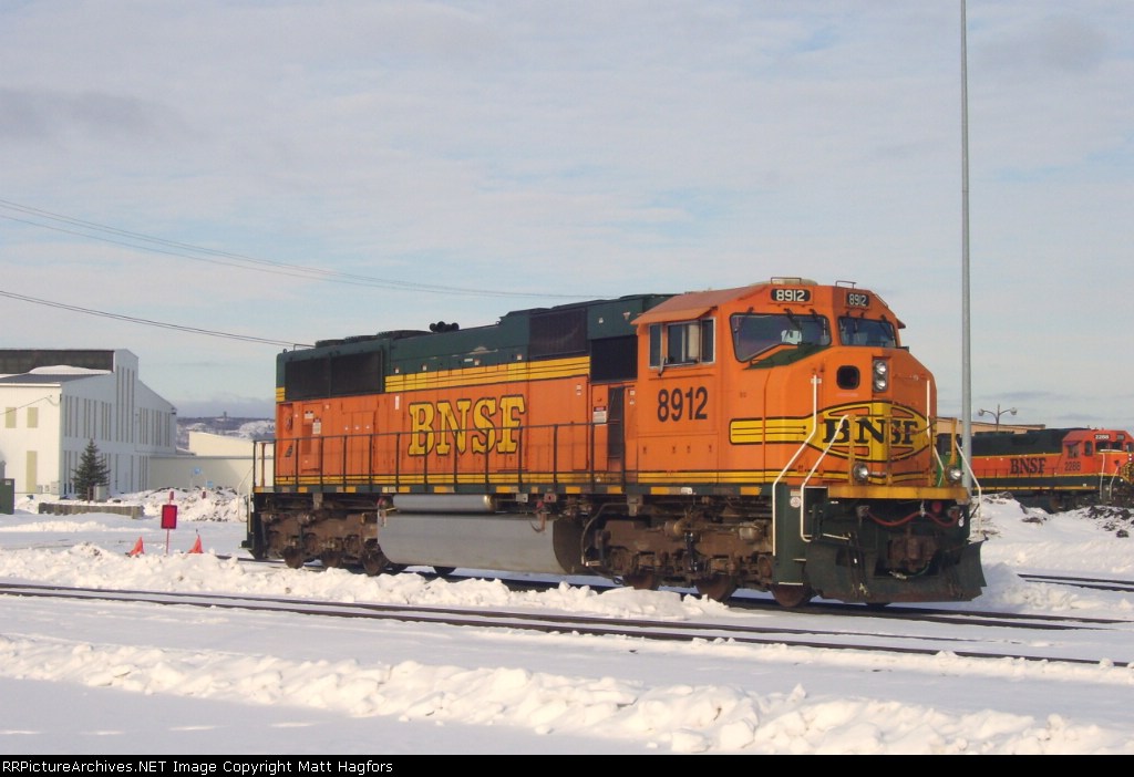 BNSF 8912